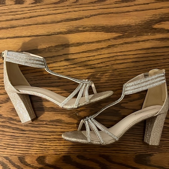Benjamin Walk | Shoes | Benjamin Walk Heels Champagne Color | Poshmark